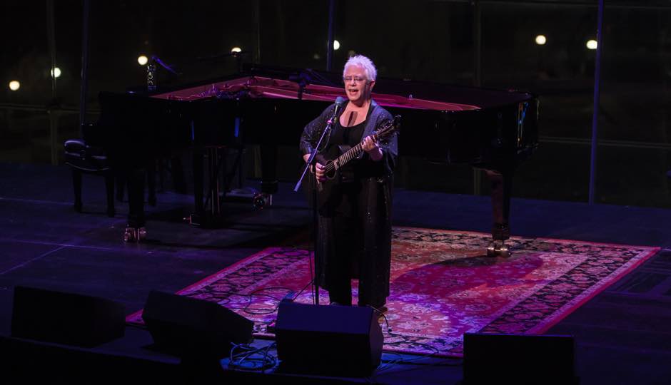 Janice Ian: A Sixties Icon Mesmerizes - Woman Around Town