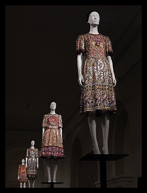 Photo4_Gorgy_MetFashion - Woman Around Town