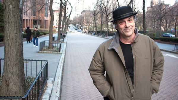 Louis Rosen: John Lennon’s Imagine - Woman Around Town