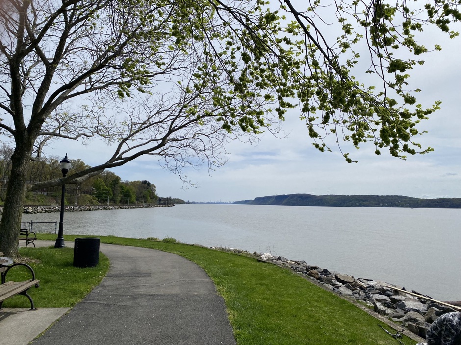 Irvington, New York -An Easy Day Trip to Treasure - Woman Around Town