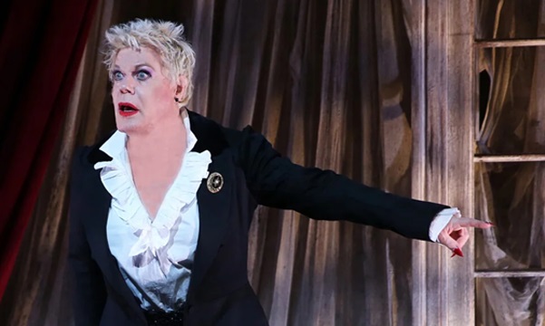 Eddie Izzard performing Charles Dickens’ Great Expectations - Woman ...