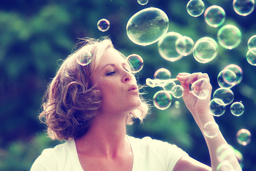 On Trend: Bubble Skirts - Woman Around Town